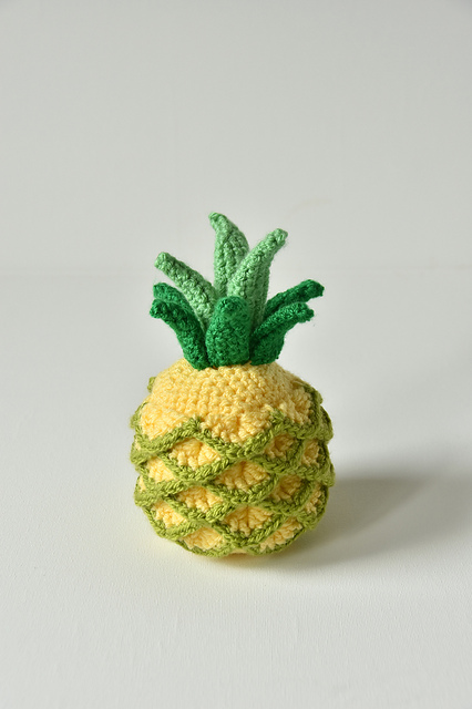 Ravelry: Small Pineapple pattern by Joyce Overheul