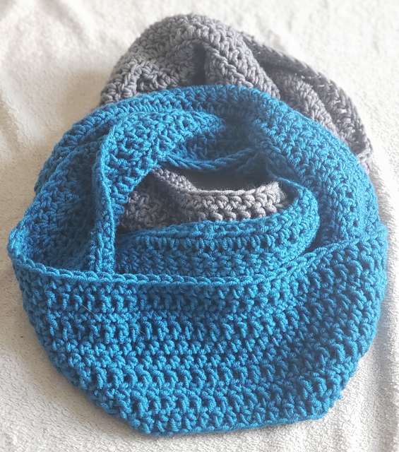 Ravelry: The Key River Infinity Scarf pattern by The Frosted Stitch