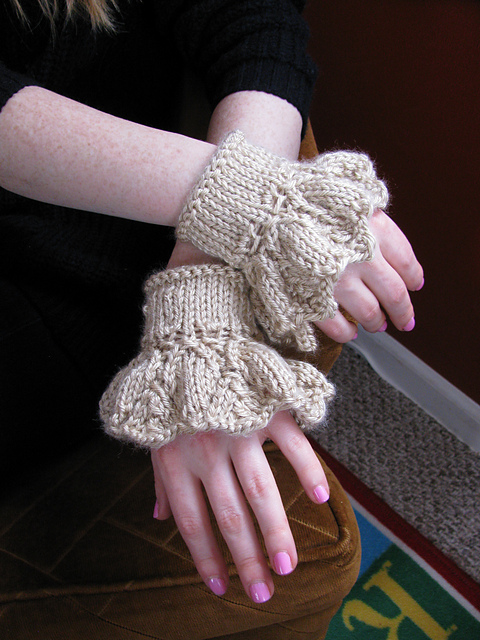 Ravelry: Buttoned Pointed Lace Cuffs pattern by The Knit Knot