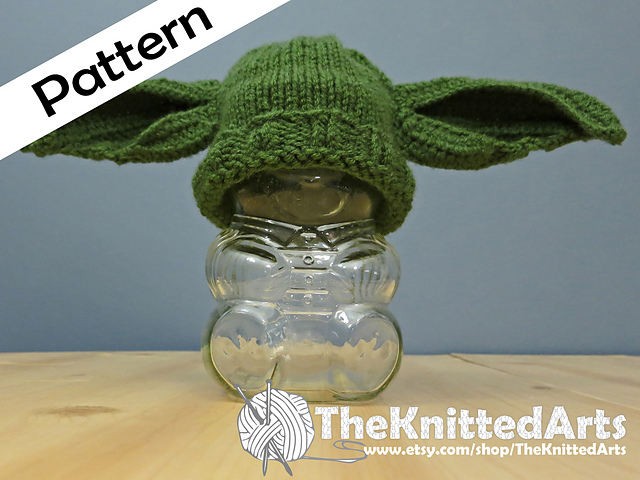 Ravelry: Newborn Knit Hat - Yoda Inspired Ears pattern by Sarah Rathwell