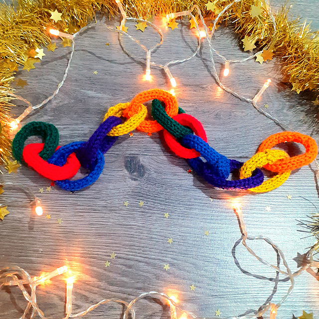 Ravelry: "Paper" Chain pattern by The Pattern Pixie