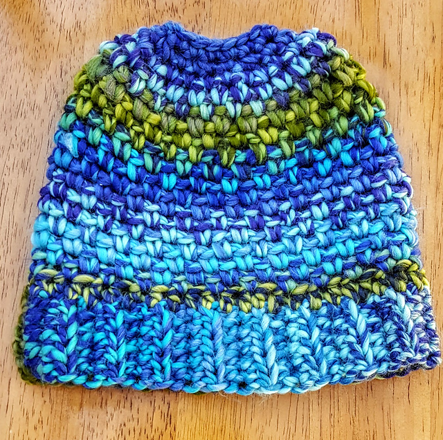 Ravelry: TheRamblinRosie's Chunky Textured Bun Hat