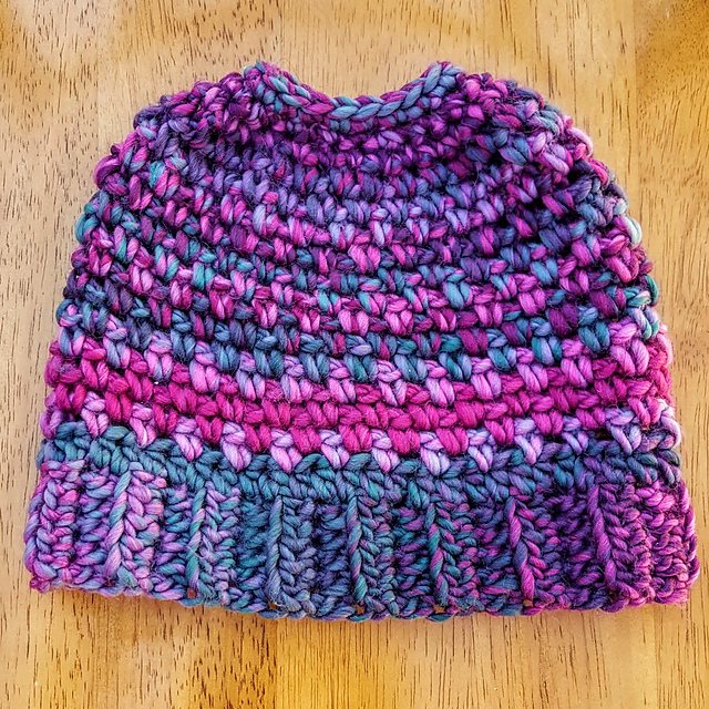 Ravelry: TheRamblinRosie's Chunky Textured Bun Hat