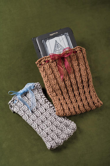 Ravelry: E-Reader Cozy (Kindle, Nook) pattern by Lauren Klipp