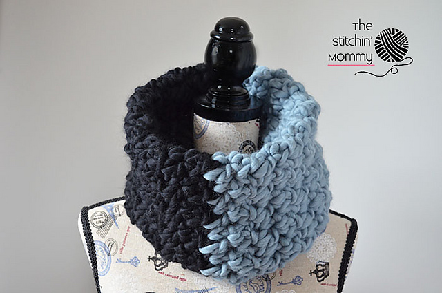 Ravelry: Color Block Cowl pattern by Amy Ramnarine