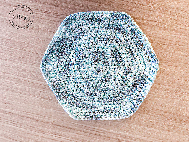 Ravelry: Simple Cozy Trivet pattern by Amy Ramnarine