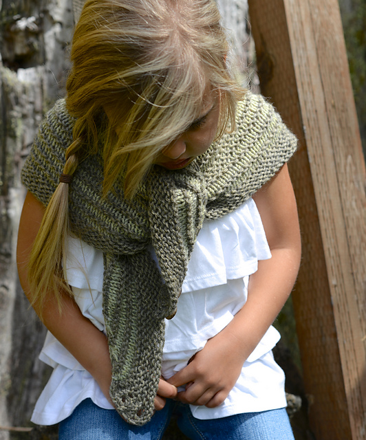 Ravelry: Bramble Shawl pattern by Heidi May