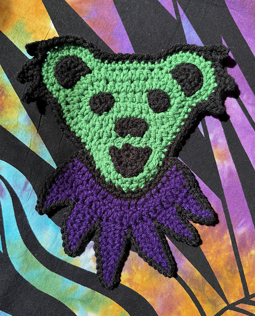 Ravelry: Dancing Bear Applique pattern by Kassi Southern