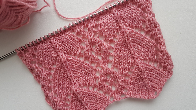 Ravelry: Cherry Sunset Blanket Square pattern by Jeanne Rybkina