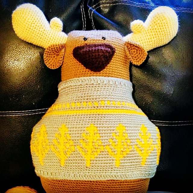 Ravelry: Huggles Moose pattern by The Wooly Noggin