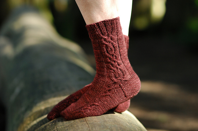 Ravelry: Knotty Socks pattern by Moira Engel