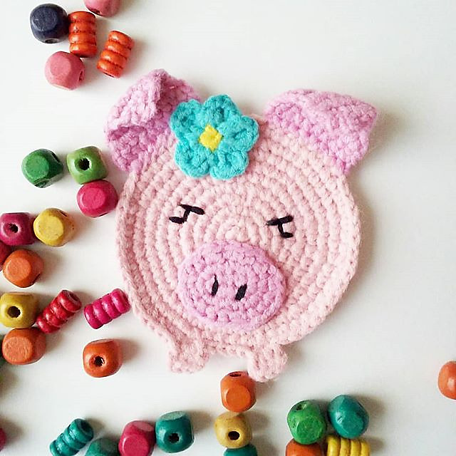 Ravelry: Pig applique pattern by Marili Papadopoulou