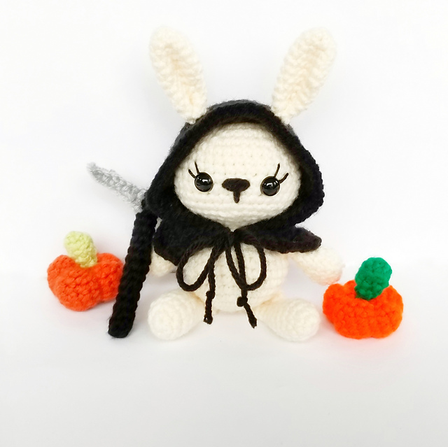 Ravelry: The Grim Bunny pattern by The Cozy Chipmunk