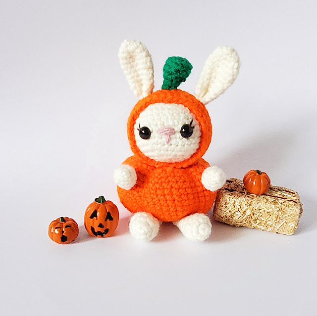 Ravelry: Pumpkin Bunny pattern by The Cozy Chipmunk