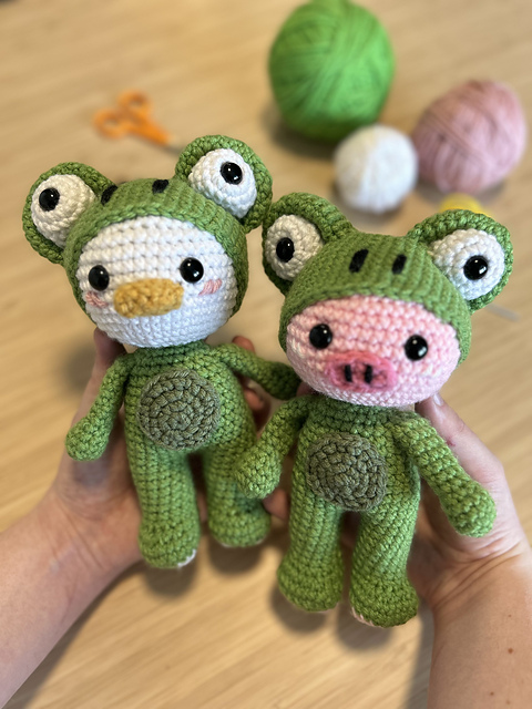 Ravelry: Froggy Cosplay pattern by Bethany Madsen