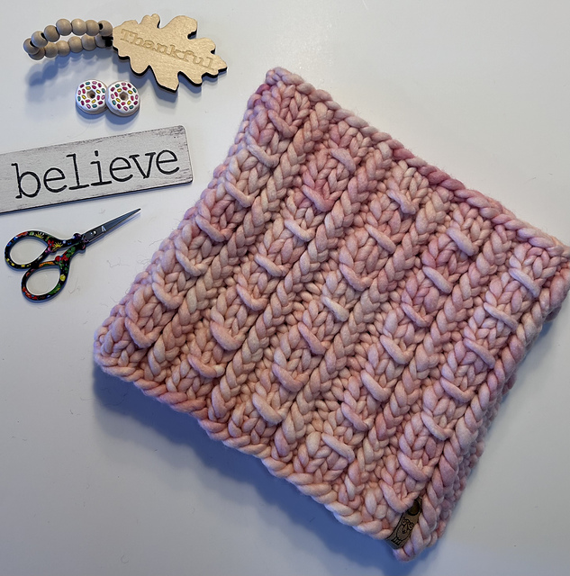 Ravelry: Along Those Lines Cowl pattern by Kim Bussell | The Grateful Sheep