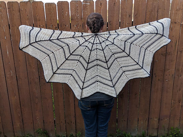 Ravelry: Spiderweb shawl pattern by Lauren B Parks