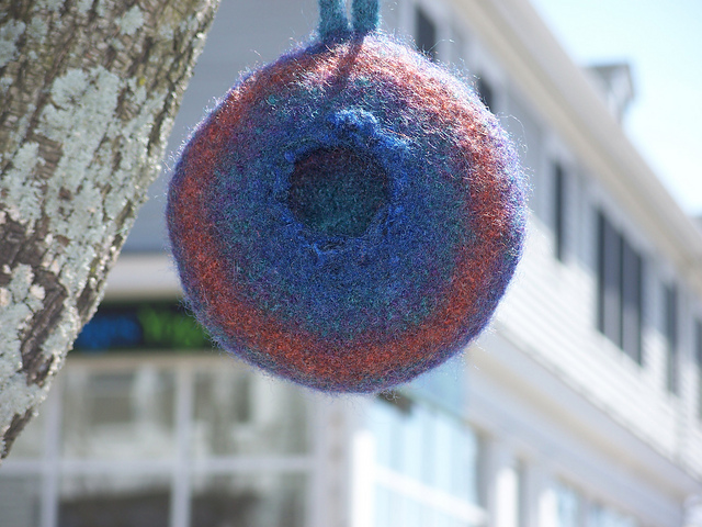Ravelry: Felted (Fulled) Birdhouse pattern by Yarn Basket