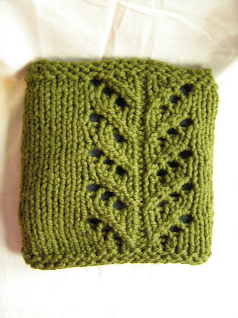 Ravelry: Arboreal Cowl pattern by Dianna Morgan