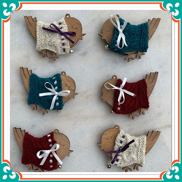 Ravelry: Christmas Robin Jumper pattern by Tricia Fothergill