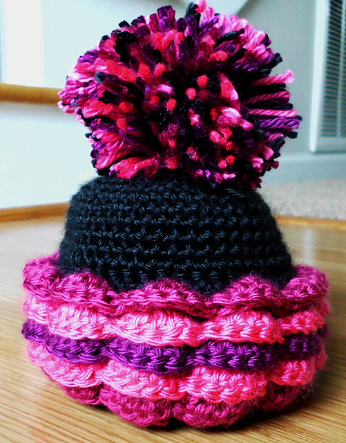 Ravelry: Ruffled/Scalloped Hat pattern by Courtney Carter