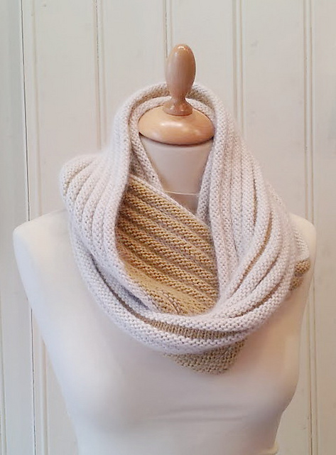 Ravelry: Pembroke pattern by Mrs Moon