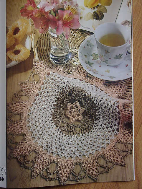 Ravelry: Round Tray Mat pattern by Lucille LaFlamme
