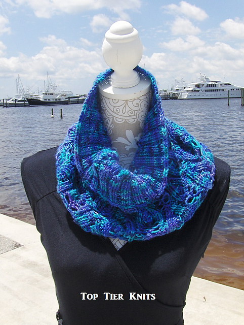 Ravelry: Sapphire River Cowl pattern by Top Tier Knits