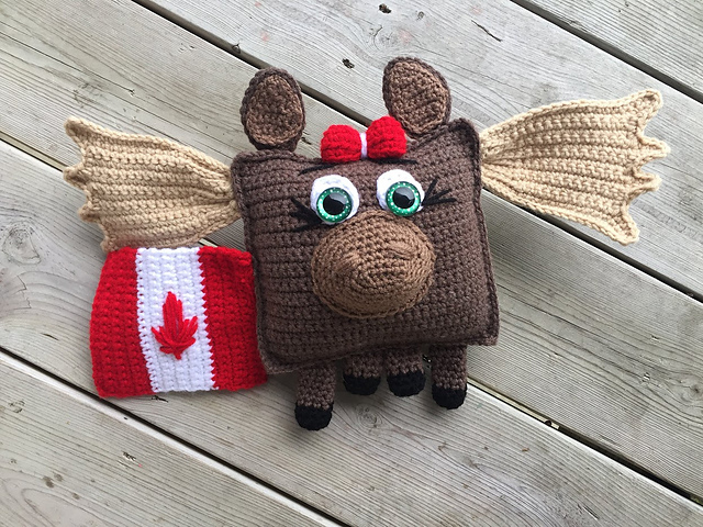 Ravelry: Moxy Moose pattern by Victoria Stewart