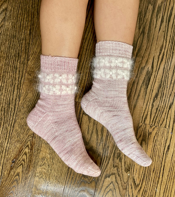Ravelry: Fluffy Flower Socks pattern by Tori Yu