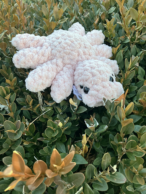 Ravelry: Sam the Interactive Crochet Spider pattern by Fat Dog Crochet