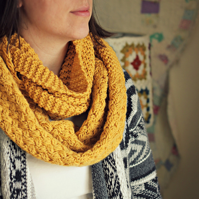 Ravelry: TraceyNicole's yellow brick cold cowl