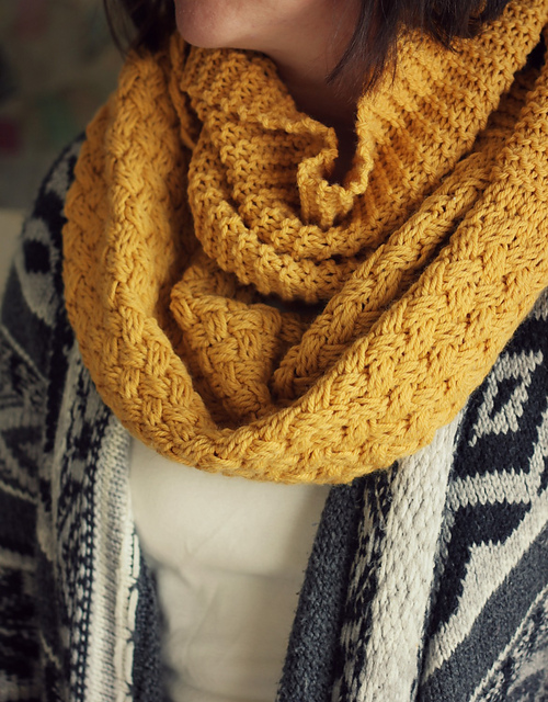 Ravelry: TraceyNicole's yellow brick cold cowl