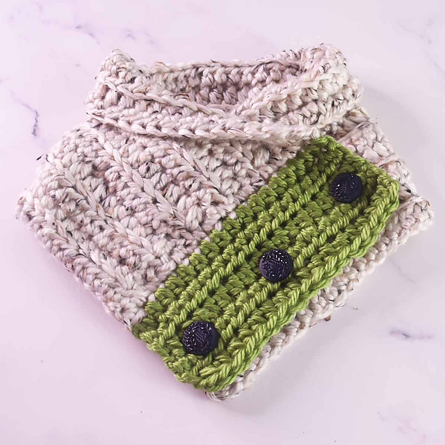 Ravelry: Button Cowl pattern by Treasurie Patterns