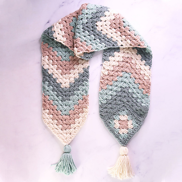 Ravelry: Chunky Chevron Scarf pattern by Treasurie Patterns
