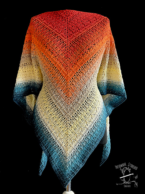 Ravelry: Simona Shawl pattern by Jacek TresowaneSzydelko
