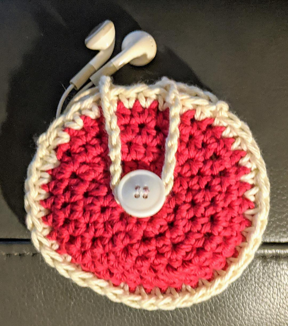 Ravelry: Ear Buds Case pattern by Patricia Plimley