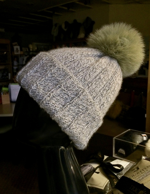 Ravelry: Oslo Ribbed Hats pattern by Tricoter Seattle