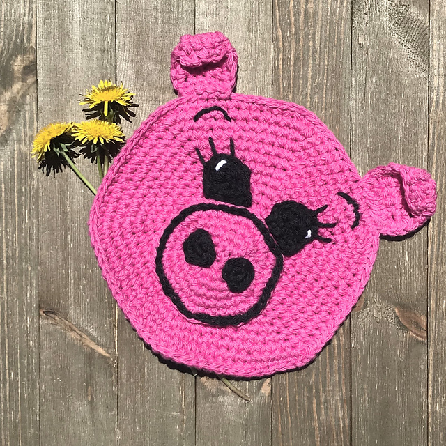 Ravelry: Pig Pot Holder pattern by Tricia Garrett