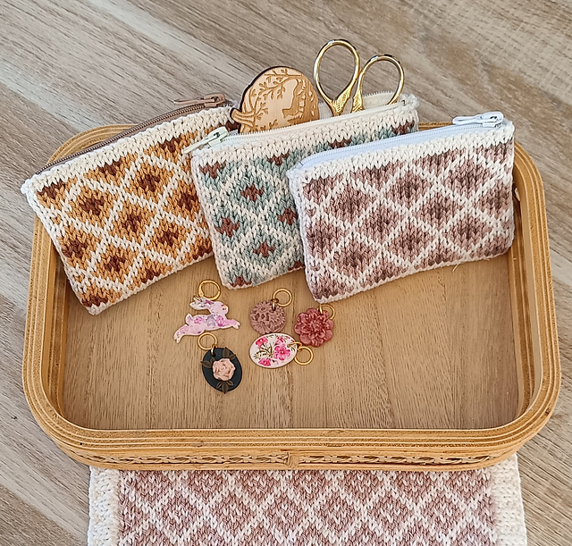 Ravelry: Mini pochette Julie pattern by Trygane