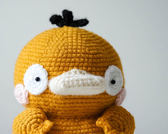 Ravelry: Psyduck pattern by Tsui-Sie Baker-Wong