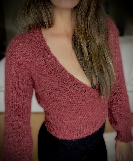 Ravelry: Floresca pattern by Erin Kostashuk