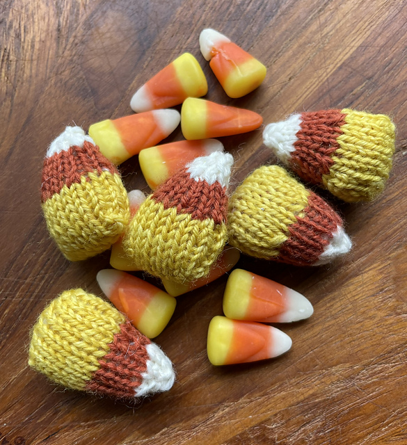 Ravelry: Candy Corn Pieces pattern by Lisa Pannell