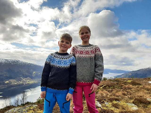 Ravelry: Vesle spire pattern by Karina Helle