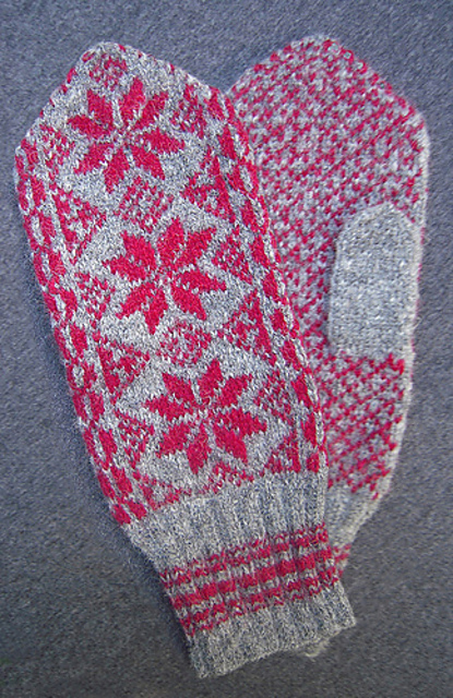 Ravelry: Finnish Mittens pattern by Tuulia Salmela