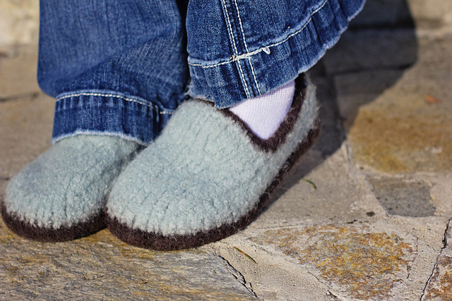 Ravelry: Felted Loafer Slipper pattern by Lorilee Beltman
