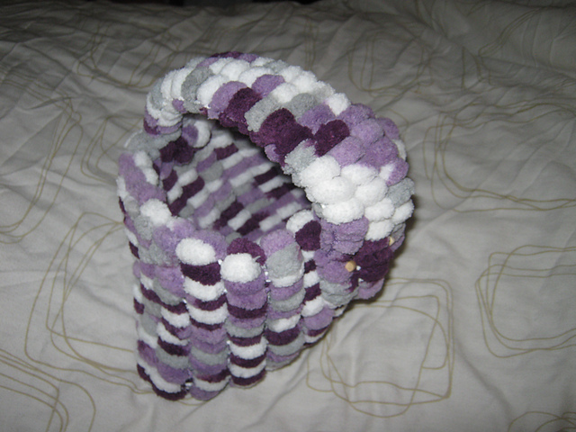 Ravelry: Pom pom passion pattern by Marie Hamnett