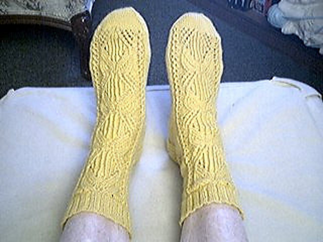 Ravelry: Gold Socks pattern by Jeanie Townsend