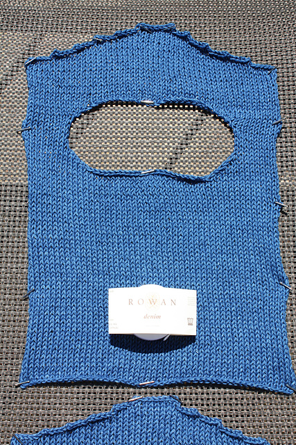 Ravelry: Peg Bag pattern by Elizabeth Armitage
