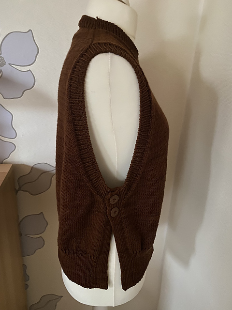 Ravelry: Tylerbonni's Lulu Slipover